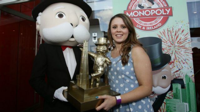 ¿Cómo se juega el Monopoly? 🥇 Paso a Paso * Reglas Fácil